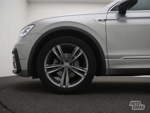 Grey Volkswagen Tiguan 2017 in Vilnius, with an engine capacity of 2.00 L and mileage of 86 thousand km for 20199 €, photo 29 on AUTOMOTO.COM.LV