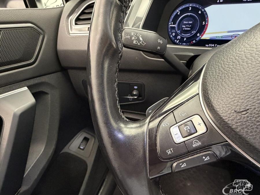 Pelēks Volkswagen Tiguan 2017 Avižieniai, ar dzinēja tilpumu 2.00 L un nobraukumu 277 tūkst. km par 15900 €, foto 34 vietnē AUTOMOTO.COM.LV