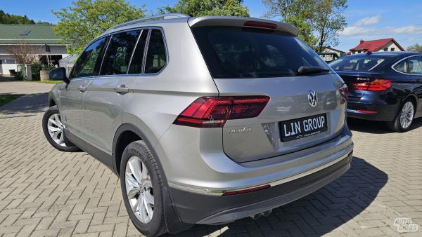 Grey Volkswagen Tiguan 2017 in Prienai, with an engine capacity of 2.00 L and mileage of 161 thousand km for 17500 €, photo 6 on AUTOMOTO.COM.LV