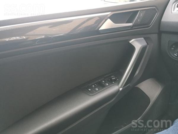 Pelēks Volkswagen Tiguan 2017 Rīga, ar dzinēja tilpumu 2.00 L un nobraukumu 278 tūkst. km par 14499 €, foto 6 vietnē AUTOMOTO.COM.LV