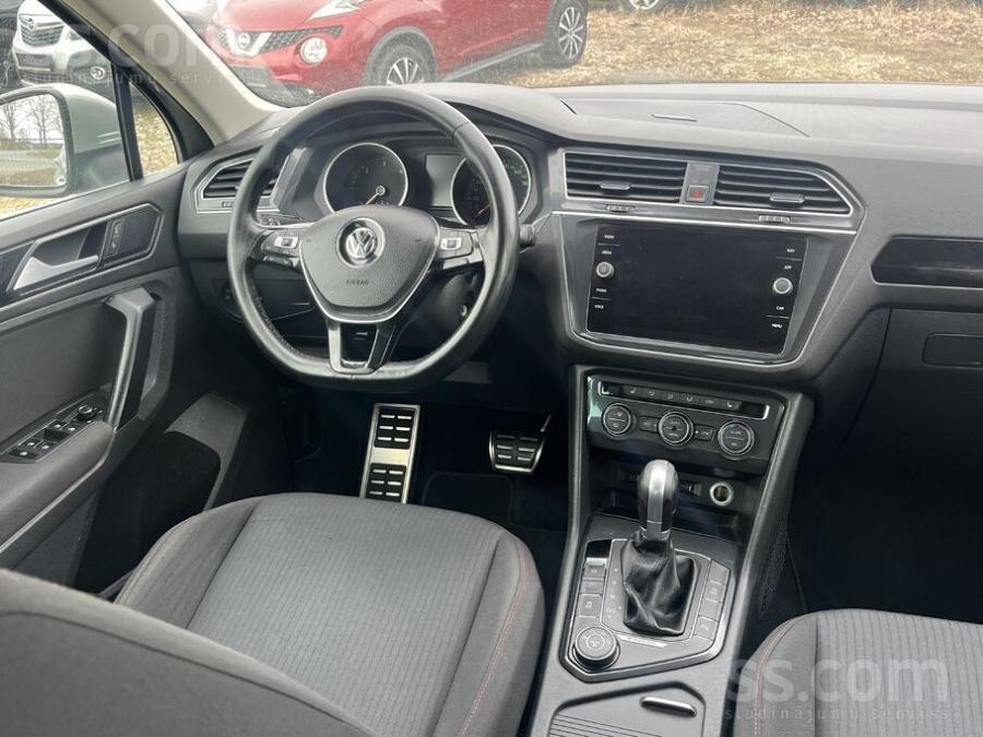 Pelēks Volkswagen Tiguan 2017 Valmiera, ar dzinēja tilpumu 2.00 L un nobraukumu 0 tūkst. km par 17500 €, foto 8 vietnē AUTOMOTO.COM.LV
