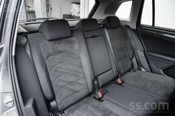 Grey Volkswagen Tiguan 2017 in Riga, with an engine capacity of 2.00 L and mileage of 133 thousand km for 18100 €, photo 7 on AUTOMOTO.COM.LV