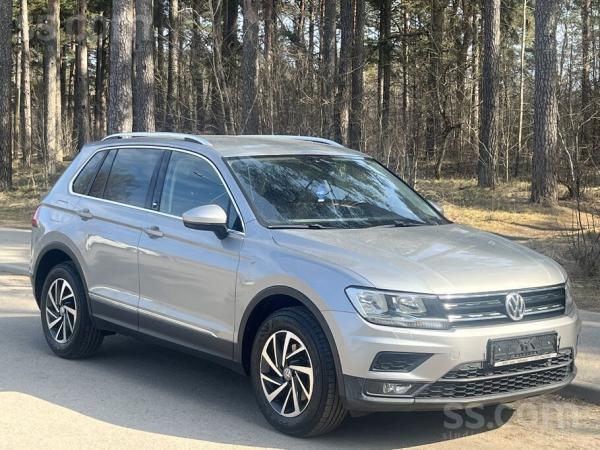 Grey Volkswagen Tiguan 2017 in Valmiera, with an engine capacity of 2.00 L and mileage of 0 thousand km for 16900 €, photo 1 on AUTOMOTO.COM.LV