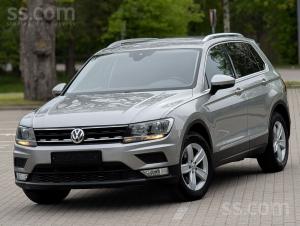 Pelēks Volkswagen Tiguan 2017 Rīga, ar dzinēja tilpumu 2.00 L un nobraukumu 252 tūkst. km par 16600 €, foto  vietnē AUTOMOTO.COM.LV