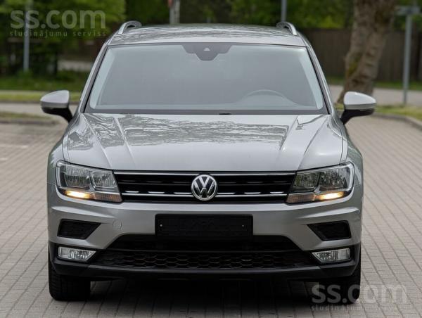 Grey Volkswagen Tiguan 2017 in Riga, with an engine capacity of 2.00 L and mileage of 252 thousand km for 16600 €, photo 6 on AUTOMOTO.COM.LV