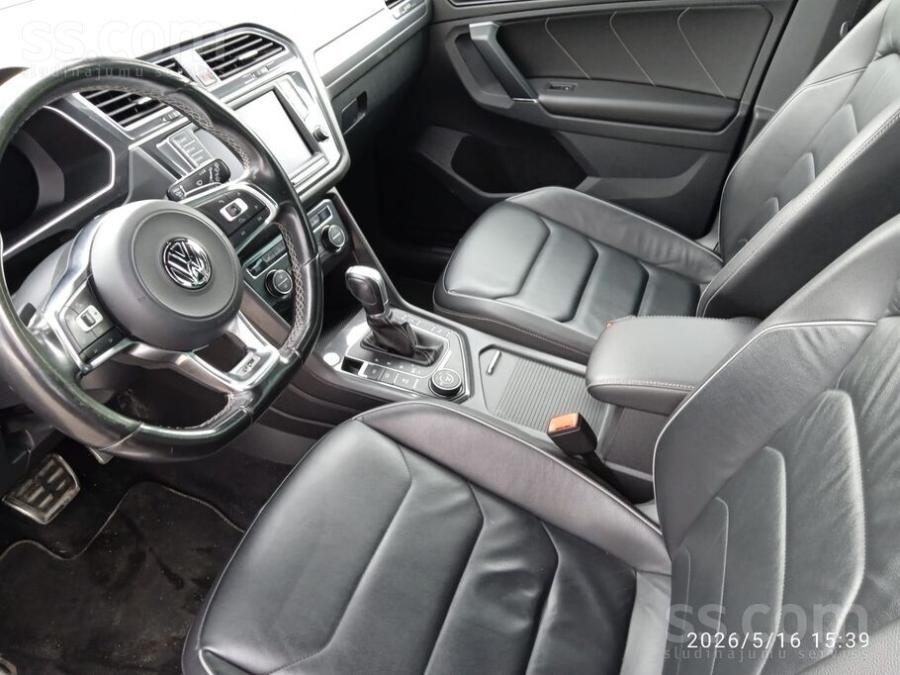 Pelēks Volkswagen Tiguan 2017 Rīga, ar dzinēja tilpumu 2.00 L un nobraukumu 134 tūkst. km par 15000 €, foto 3 vietnē AUTOMOTO.COM.LV