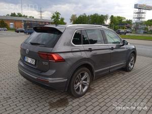 Pelēks Volkswagen Tiguan 2017 Rīga, ar dzinēja tilpumu 2.00 L un nobraukumu 134 tūkst. km par 15000 €, foto 4 vietnē AUTOMOTO.COM.LV
