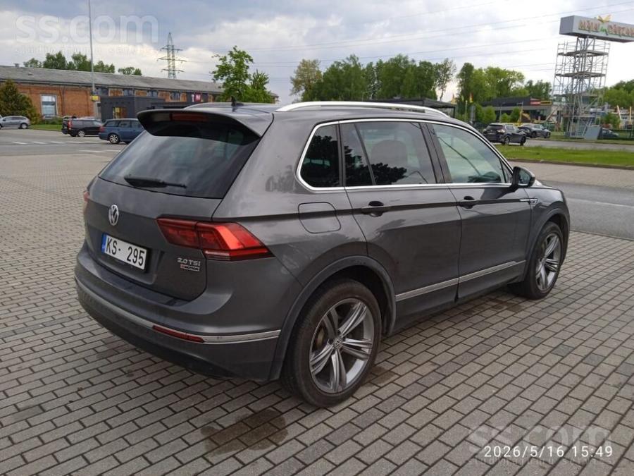 Pelēks Volkswagen Tiguan 2017 Rīga, ar dzinēja tilpumu 2.00 L un nobraukumu 134 tūkst. km par 15000 €, foto 4 vietnē AUTOMOTO.COM.LV
