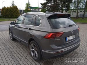 Pelēks Volkswagen Tiguan 2017 Rīga, ar dzinēja tilpumu 2.00 L un nobraukumu 134 tūkst. km par 15000 €, foto 5 vietnē AUTOMOTO.COM.LV