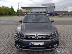 Pelēks Volkswagen Tiguan 2017 Rīga, ar dzinēja tilpumu 2.00 L un nobraukumu 134 tūkst. km par 15000 €, foto 7 vietnē AUTOMOTO.COM.LV
