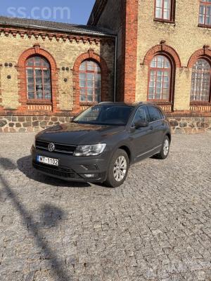 Grey Volkswagen Tiguan 2017 in Ventspils, with an engine capacity of 2.00 L and mileage of 174 thousand km for 17250 €, photo 4 on AUTOMOTO.COM.LV