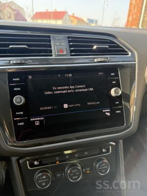 Grey Volkswagen Tiguan 2017 in Ventspils, with an engine capacity of 2.00 L and mileage of 174 thousand km for 17250 €, photo 14 on AUTOMOTO.COM.LV