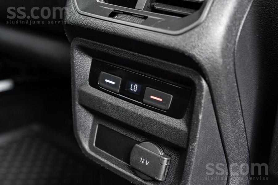 Pelēks Volkswagen Tiguan 2017 Rīga, ar dzinēja tilpumu 2.00 L un nobraukumu 94 tūkst. km par 17900 €, foto 9 vietnē AUTOMOTO.COM.LV