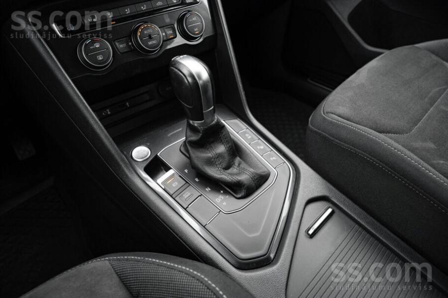 Pelēks Volkswagen Tiguan 2017 Rīga, ar dzinēja tilpumu 2.00 L un nobraukumu 94 tūkst. km par 17900 €, foto 15 vietnē AUTOMOTO.COM.LV