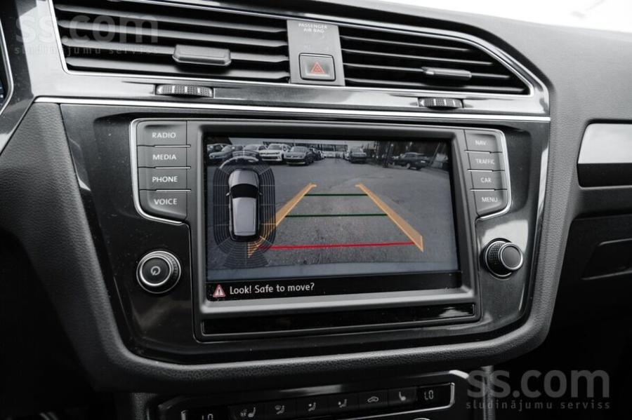 Pelēks Volkswagen Tiguan 2017 Rīga, ar dzinēja tilpumu 2.00 L un nobraukumu 94 tūkst. km par 17900 €, foto 17 vietnē AUTOMOTO.COM.LV