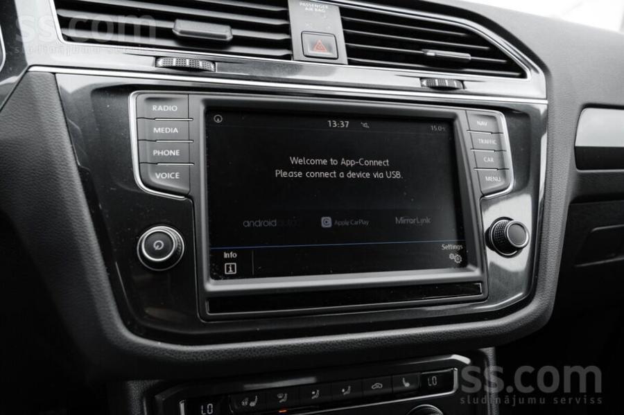 Pelēks Volkswagen Tiguan 2017 Rīga, ar dzinēja tilpumu 2.00 L un nobraukumu 94 tūkst. km par 17900 €, foto 18 vietnē AUTOMOTO.COM.LV