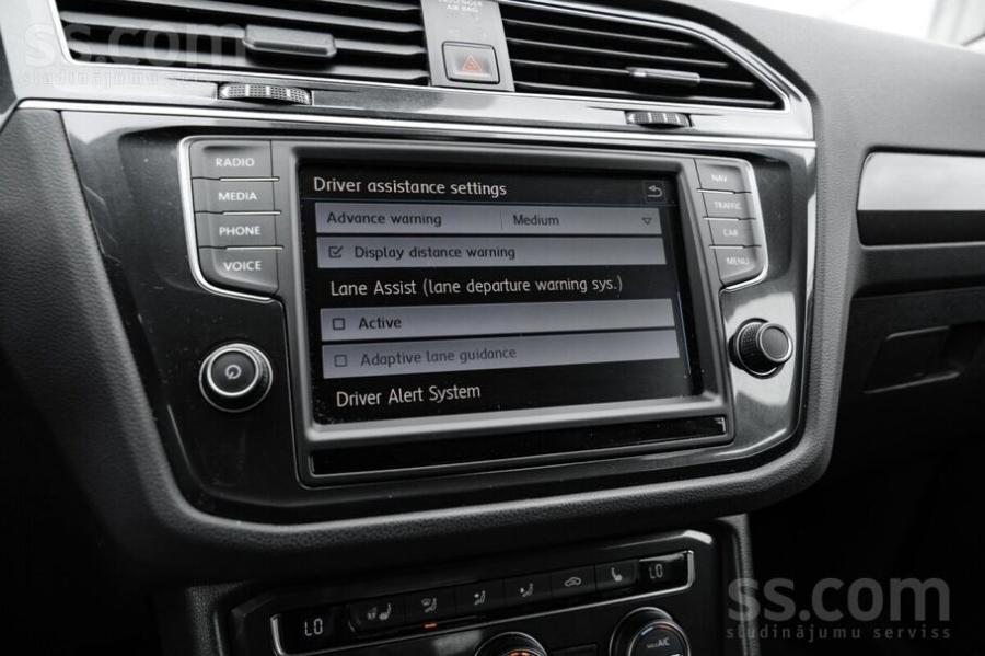 Pelēks Volkswagen Tiguan 2017 Rīga, ar dzinēja tilpumu 2.00 L un nobraukumu 94 tūkst. km par 17900 €, foto 20 vietnē AUTOMOTO.COM.LV