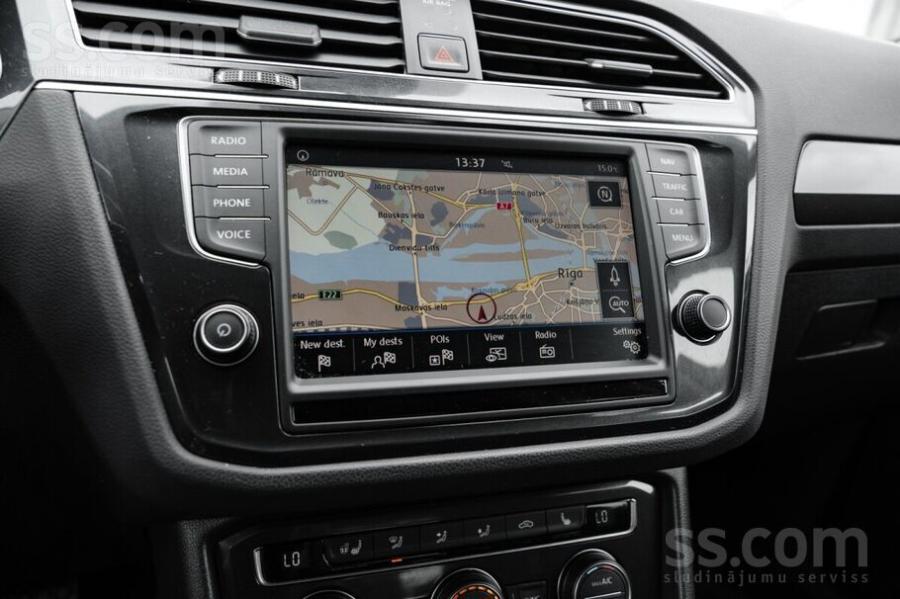 Pelēks Volkswagen Tiguan 2017 Rīga, ar dzinēja tilpumu 2.00 L un nobraukumu 94 tūkst. km par 17900 €, foto 21 vietnē AUTOMOTO.COM.LV