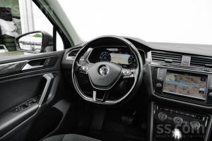 Pelēks Volkswagen Tiguan 2017 Rīga, ar dzinēja tilpumu 2.00 L un nobraukumu 94 tūkst. km par 17900 €, foto 25 vietnē AUTOMOTO.COM.LV