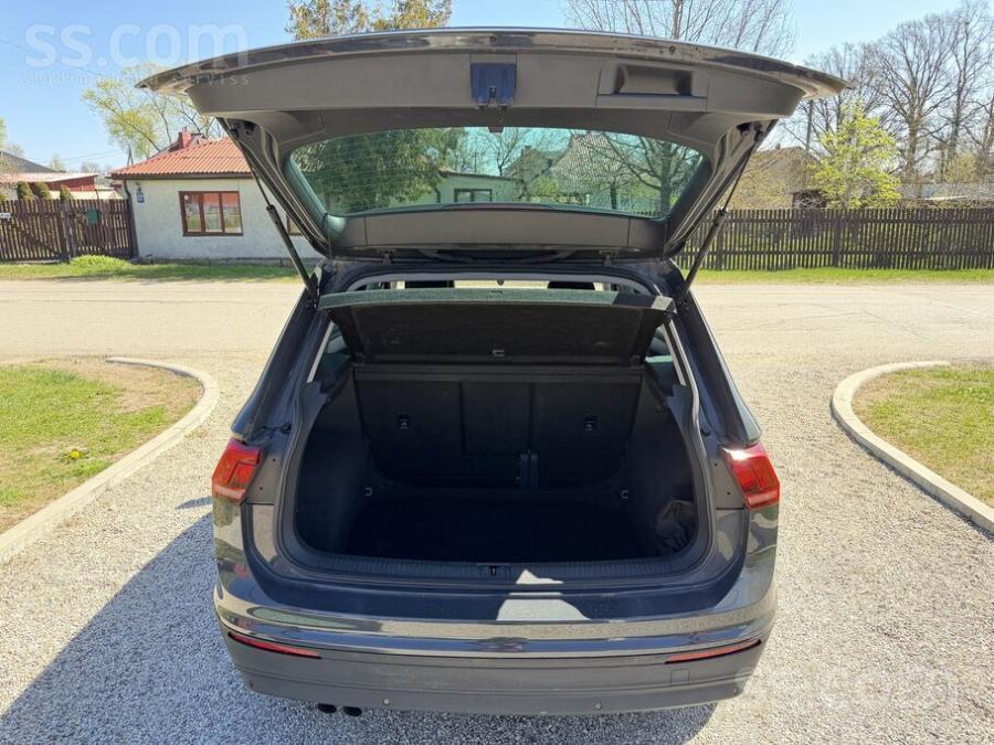 Pelēks Volkswagen Tiguan 2017 Ventspils, ar dzinēja tilpumu 2.00 L un nobraukumu 174 tūkst. km par 14500 €, foto 10 vietnē AUTOMOTO.COM.LV
