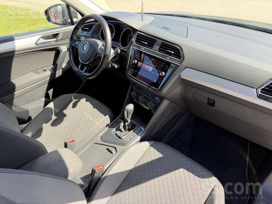 Pelēks Volkswagen Tiguan 2017 Ventspils, ar dzinēja tilpumu 2.00 L un nobraukumu 174 tūkst. km par 14500 €, foto 14 vietnē AUTOMOTO.COM.LV