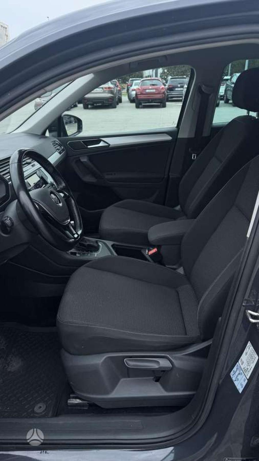 Pelēks Volkswagen Tiguan 2017 Viļņa, ar dzinēja tilpumu 1.40 L un nobraukumu 250 tūkst. km par 13300 €, foto 8 vietnē AUTOMOTO.COM.LV