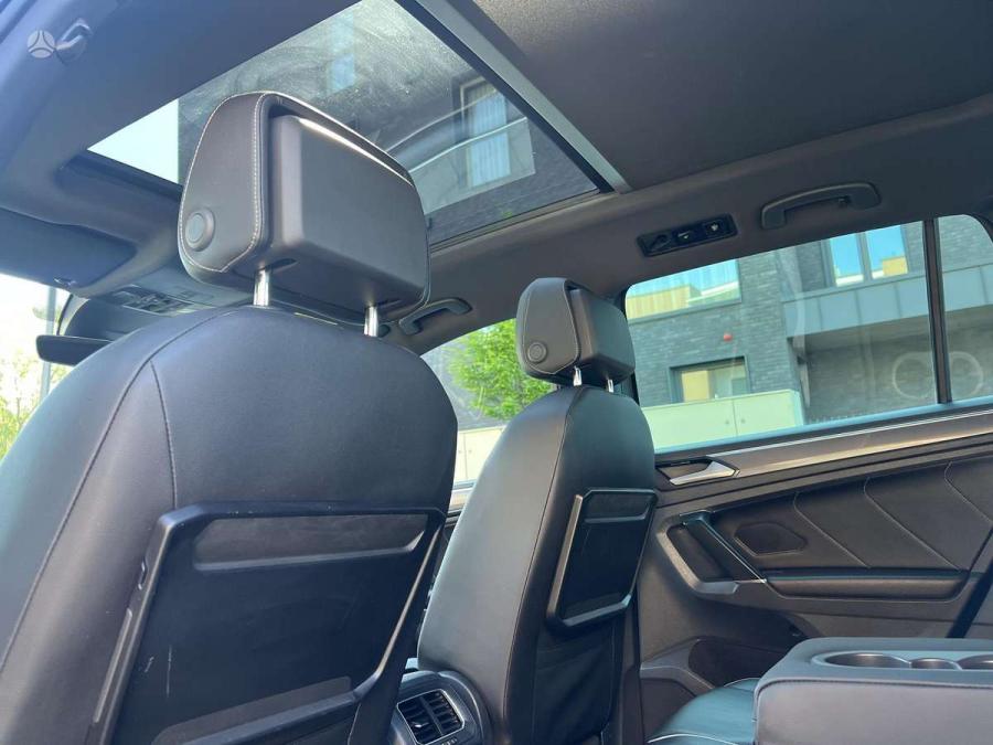 Pelēks Volkswagen Tiguan 2017 Kauņa, ar dzinēja tilpumu 2.00 L un nobraukumu 215 tūkst. km par 17300 €, foto 27 vietnē AUTOMOTO.COM.LV