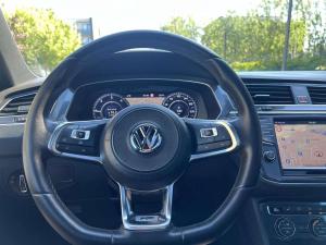 Pelēks Volkswagen Tiguan 2017 Kauņa, ar dzinēja tilpumu 2.00 L un nobraukumu 215 tūkst. km par 17300 €, foto 32 vietnē AUTOMOTO.COM.LV