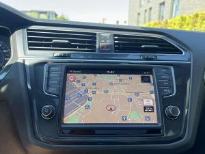 Pelēks Volkswagen Tiguan 2017 Kauņa, ar dzinēja tilpumu 2.00 L un nobraukumu 215 tūkst. km par 17300 €, foto 38 vietnē AUTOMOTO.COM.LV
