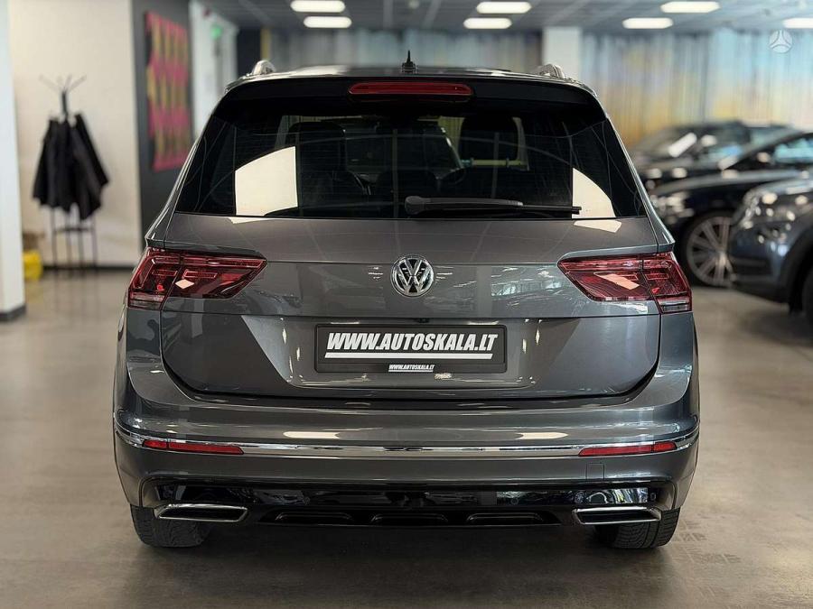 Pelēks Volkswagen Tiguan 2017 Klaipėda, ar dzinēja tilpumu 1.97 L un nobraukumu 195 tūkst. km par 18900 €, foto 42 vietnē AUTOMOTO.COM.LV