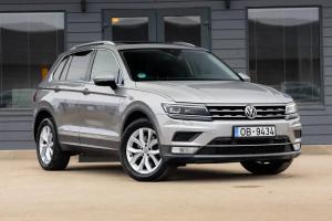 Grey Volkswagen Tiguan 2017 in Jelgava, with an engine capacity of 2.00 L and mileage of 200 thousand km for 15350 €, photo  on AUTOMOTO.COM.LV