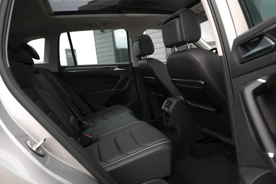 Pelēks Volkswagen Tiguan 2017 Jelgava, ar dzinēja tilpumu 2.00 L un nobraukumu 200 tūkst. km par 15350 €, foto 12 vietnē AUTOMOTO.COM.LV
