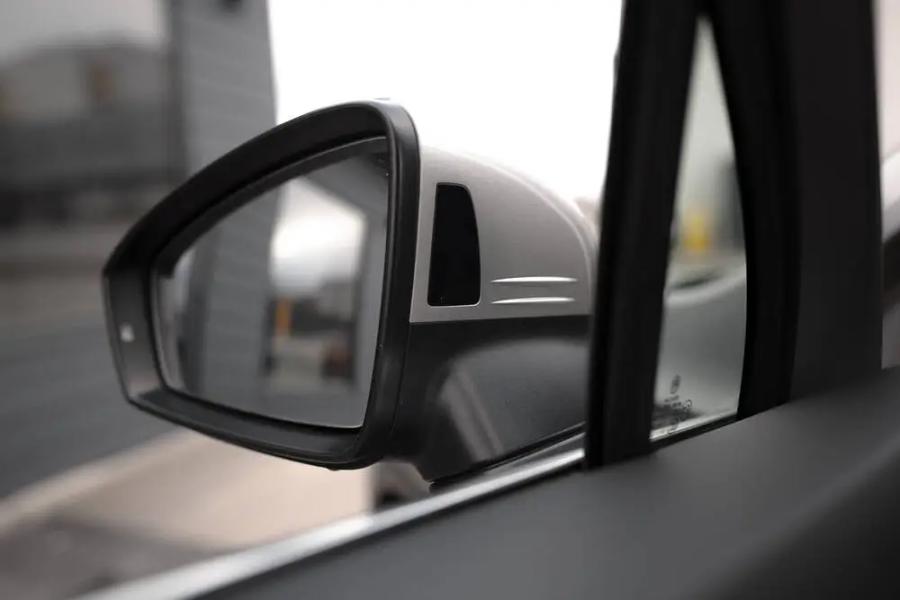 Pelēks Volkswagen Tiguan 2017 Jelgava, ar dzinēja tilpumu 2.00 L un nobraukumu 200 tūkst. km par 15350 €, foto 19 vietnē AUTOMOTO.COM.LV