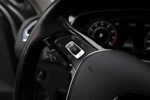 Pelēks Volkswagen Tiguan 2017 Jelgava, ar dzinēja tilpumu 2.00 L un nobraukumu 200 tūkst. km par 15350 €, foto 20 vietnē AUTOMOTO.COM.LV
