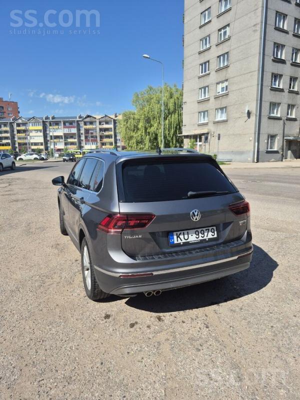 Pelēks Volkswagen Tiguan 2017 Daugavpils, ar dzinēja tilpumu 2.00 L un nobraukumu 15 tūkst. km par 16000 €, foto 5 vietnē AUTOMOTO.COM.LV