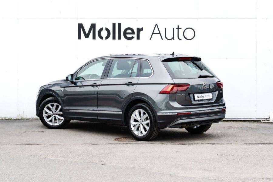 Pelēks Volkswagen Tiguan 2017 Rīga, ar dzinēja tilpumu 2.00 L un nobraukumu 94 tūkst. km par 17900 €, foto 4 vietnē AUTOMOTO.COM.LV