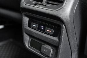 Pelēks Volkswagen Tiguan 2017 Rīga, ar dzinēja tilpumu 2.00 L un nobraukumu 94 tūkst. km par 17900 €, foto 9 vietnē AUTOMOTO.COM.LV