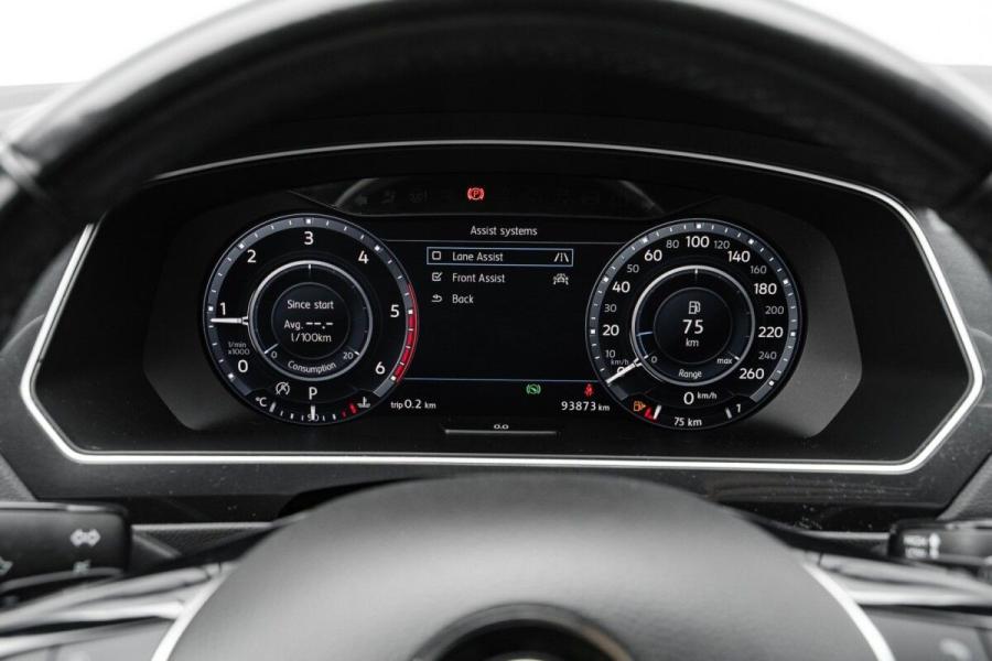 Pelēks Volkswagen Tiguan 2017 Rīga, ar dzinēja tilpumu 2.00 L un nobraukumu 94 tūkst. km par 17900 €, foto 12 vietnē AUTOMOTO.COM.LV