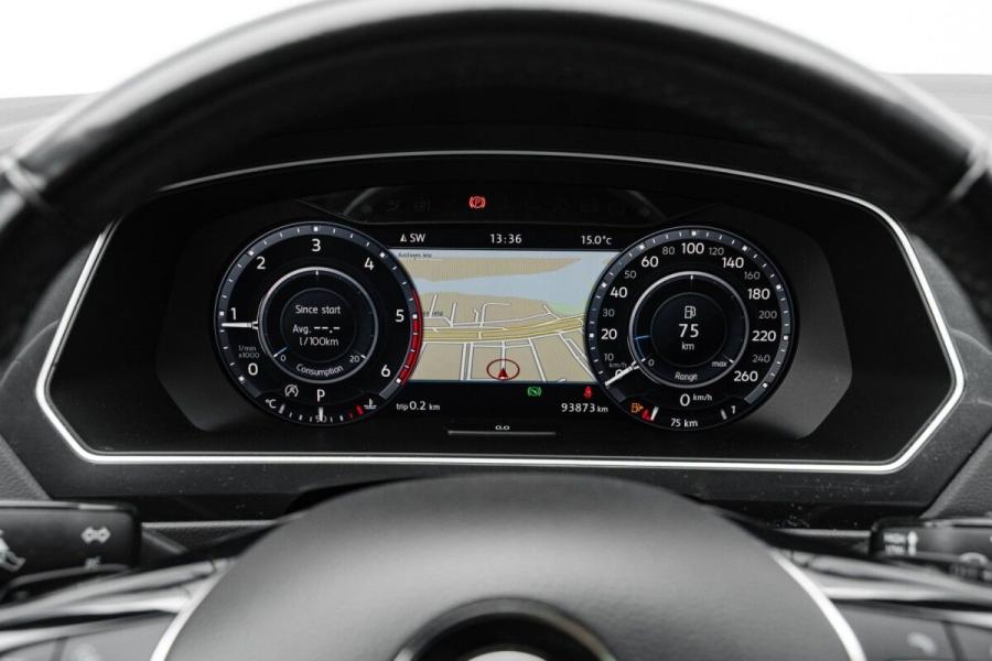 Pelēks Volkswagen Tiguan 2017 Rīga, ar dzinēja tilpumu 2.00 L un nobraukumu 94 tūkst. km par 17900 €, foto 13 vietnē AUTOMOTO.COM.LV