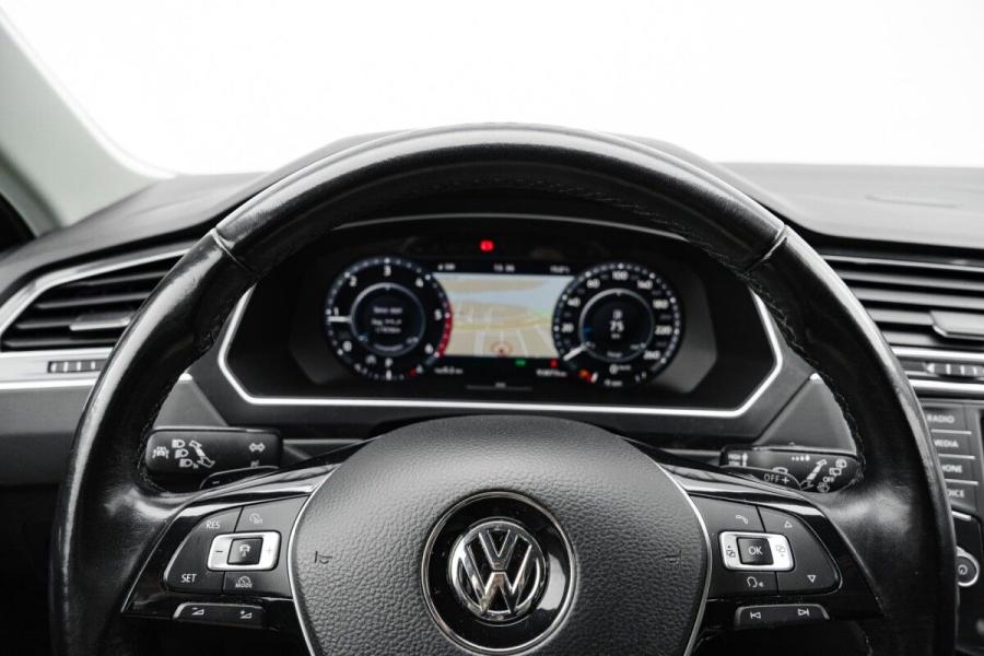 Pelēks Volkswagen Tiguan 2017 Rīga, ar dzinēja tilpumu 2.00 L un nobraukumu 94 tūkst. km par 17900 €, foto 14 vietnē AUTOMOTO.COM.LV