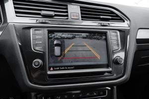 Pelēks Volkswagen Tiguan 2017 Rīga, ar dzinēja tilpumu 2.00 L un nobraukumu 94 tūkst. km par 17900 €, foto 17 vietnē AUTOMOTO.COM.LV