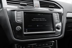 Pelēks Volkswagen Tiguan 2017 Rīga, ar dzinēja tilpumu 2.00 L un nobraukumu 94 tūkst. km par 17900 €, foto 18 vietnē AUTOMOTO.COM.LV