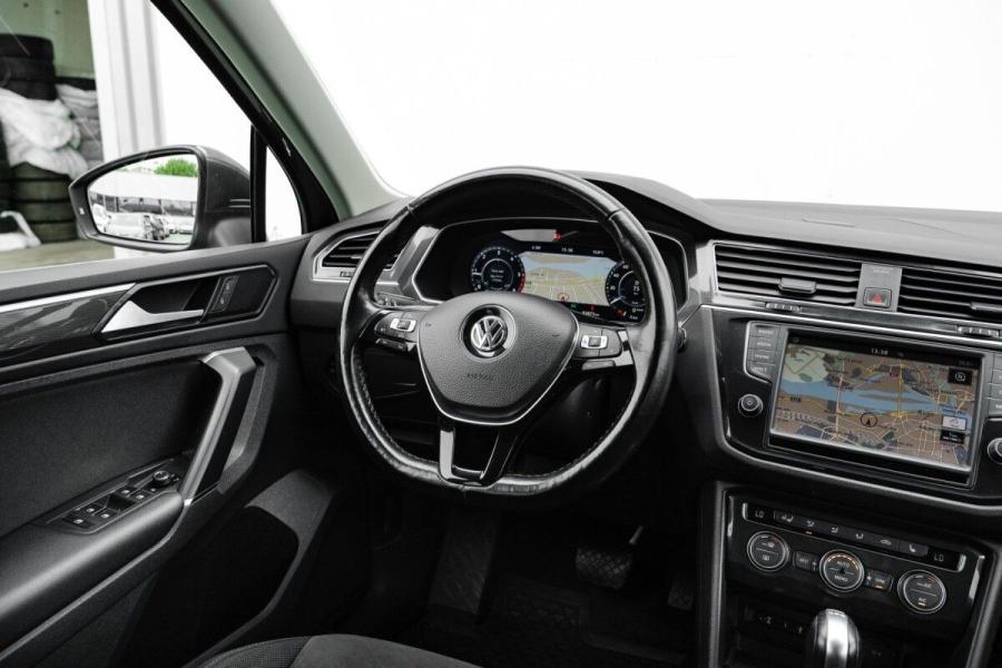 Pelēks Volkswagen Tiguan 2017 Rīga, ar dzinēja tilpumu 2.00 L un nobraukumu 94 tūkst. km par 17900 €, foto 25 vietnē AUTOMOTO.COM.LV