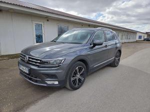 Grey Volkswagen Tiguan 2017 in Vilnius, with an engine capacity of 1.97 L and mileage of 197 thousand km for 16200 €, photo  on AUTOMOTO.COM.LV