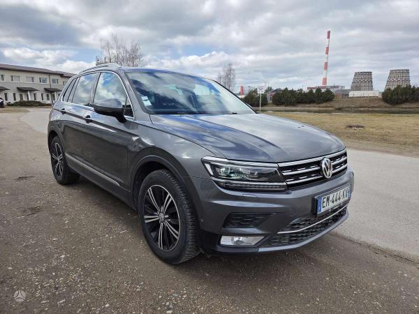 Pelēks Volkswagen Tiguan 2017 Viļņa, ar dzinēja tilpumu 1.97 L un nobraukumu 197 tūkst. km par 16200 €, foto 3 vietnē AUTOMOTO.COM.LV