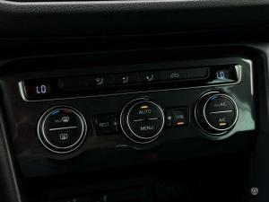 Grey Volkswagen Tiguan 2017 in Vilnius, with an engine capacity of 1.97 L and mileage of 191 thousand km for 16000 €, photo 23 on AUTOMOTO.COM.LV