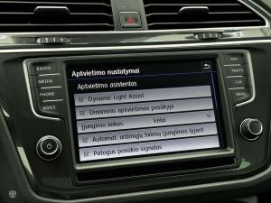 Grey Volkswagen Tiguan 2017 in Vilnius, with an engine capacity of 1.97 L and mileage of 191 thousand km for 16000 €, photo 26 on AUTOMOTO.COM.LV