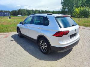 Pelēks Volkswagen Tiguan 2017 Viļņa, ar dzinēja tilpumu 1.97 L un nobraukumu 142 tūkst. km par 14500 €, foto 3 vietnē AUTOMOTO.COM.LV
