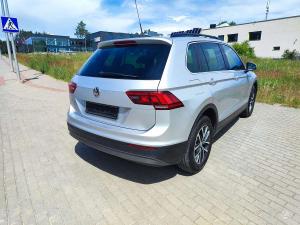 Pelēks Volkswagen Tiguan 2017 Viļņa, ar dzinēja tilpumu 1.97 L un nobraukumu 142 tūkst. km par 14500 €, foto 4 vietnē AUTOMOTO.COM.LV