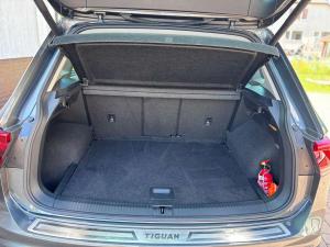 Grey Volkswagen Tiguan 2017 in Klaipeda, with an engine capacity of 1.97 L and mileage of 181 thousand km for 14500 €, photo 15 on AUTOMOTO.COM.LV
